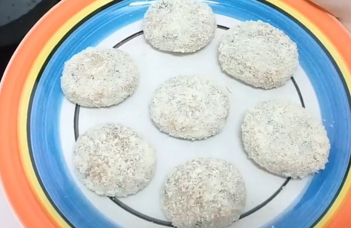 കുറഞ്ഞ സമയം കൊണ്ട് കൂടുതൽ രുചിയിൽ എളുപ്പത്തിൽ തയ്യാറാക്കാം ചെമ്മീ ...