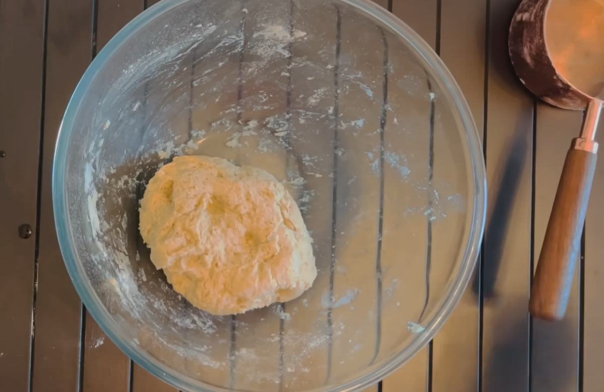 Gothambu Ada Recipe | വായിലിട്ടാൽ അലിഞ്ഞു പോകും ഈ കിടിലൻ ഗോതമ്പ് അട; ഒരു തവണ ഇങ്ങനെ ഉണ്ടാക്കിയാ ...